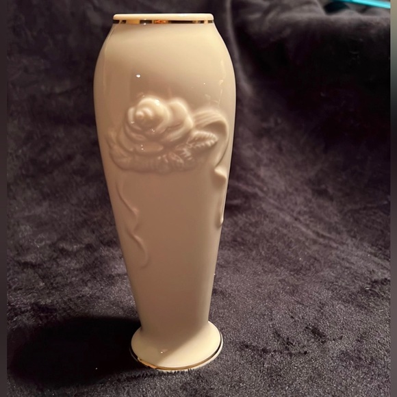 Lenox | Accents | Lenox Bud Vase Embossed Roses | Poshmark